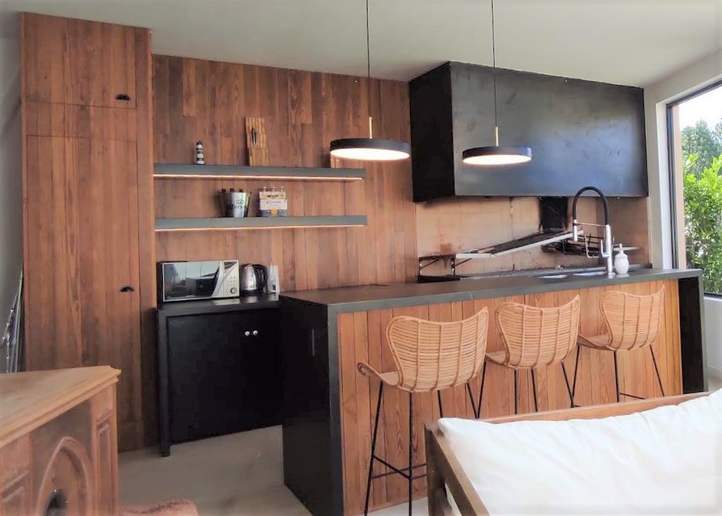 Muebles de Pinotea Reciclada en Barbacoa - espacio h!